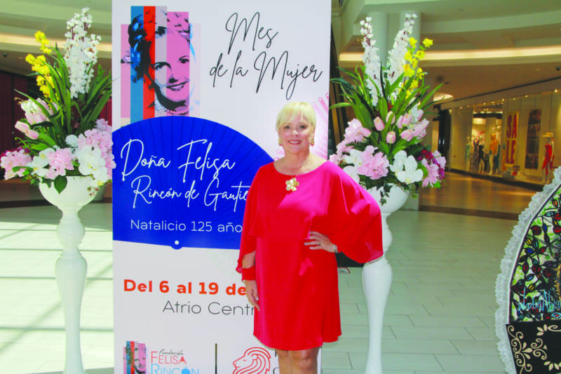 Doña Fela en Plaza Del Caribe con motivo de la celebración de la Semana ...